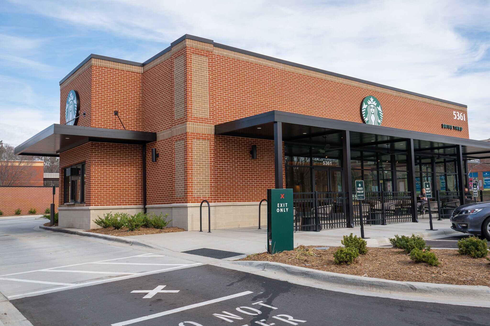 Starbucks Promenade - Fourth Elm Construction